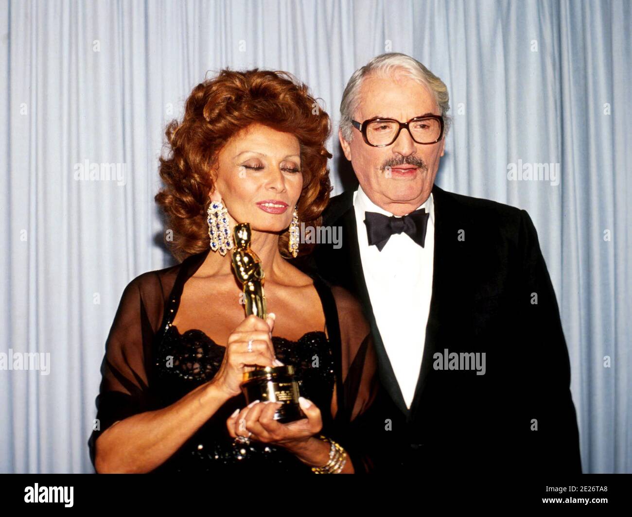 Sophia Loren And Gregory Peck at the 63rd Academy Awards ceremony on ...