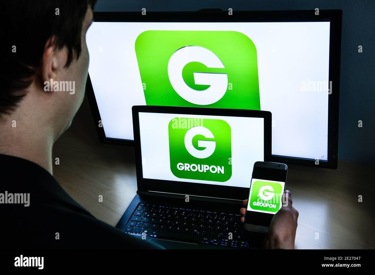 Groupon smartphone hi-res stock photography and images - Alamy