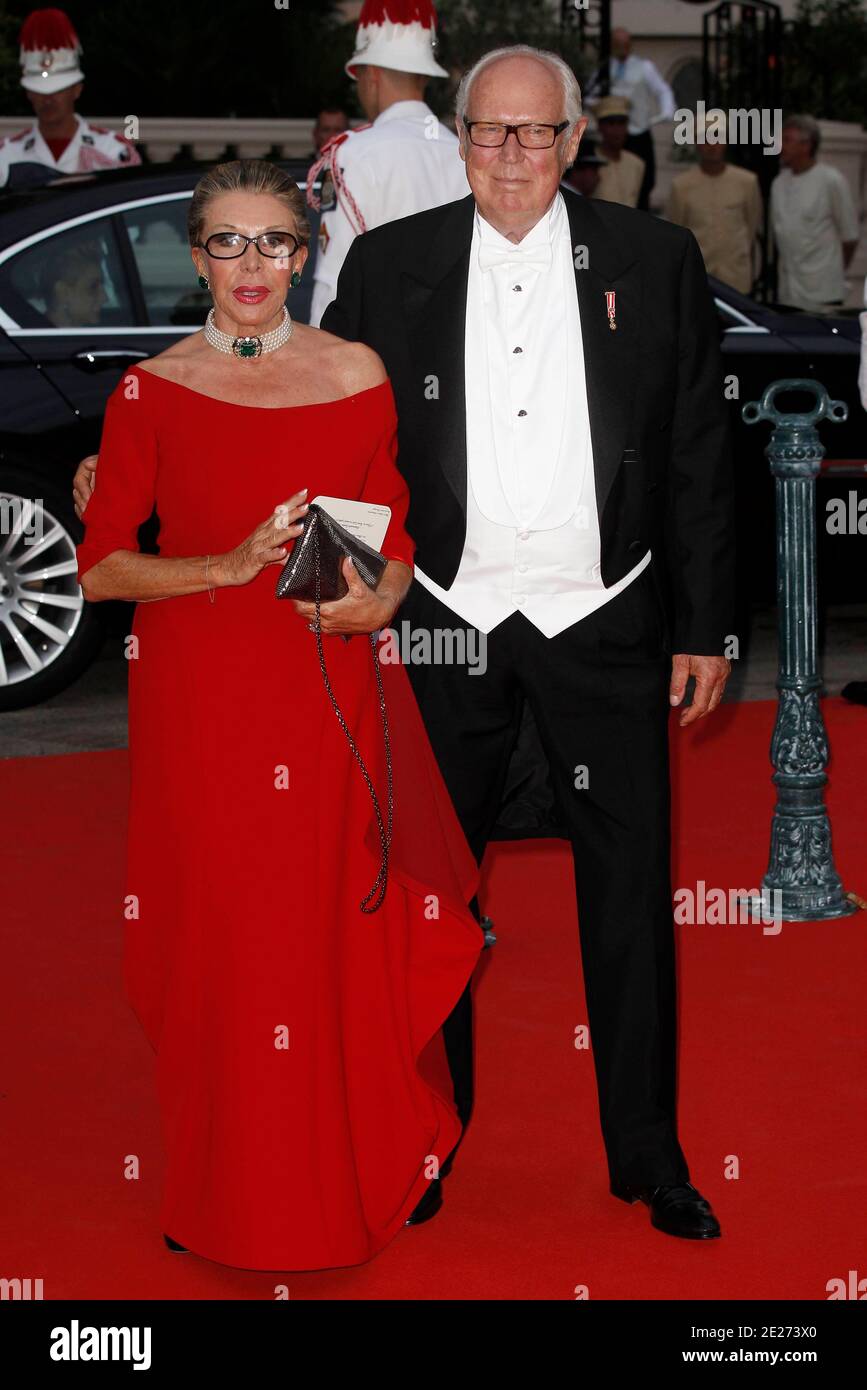 Prince Vittorio Emanuele and wife Princess Marina Doria of Savoy ...