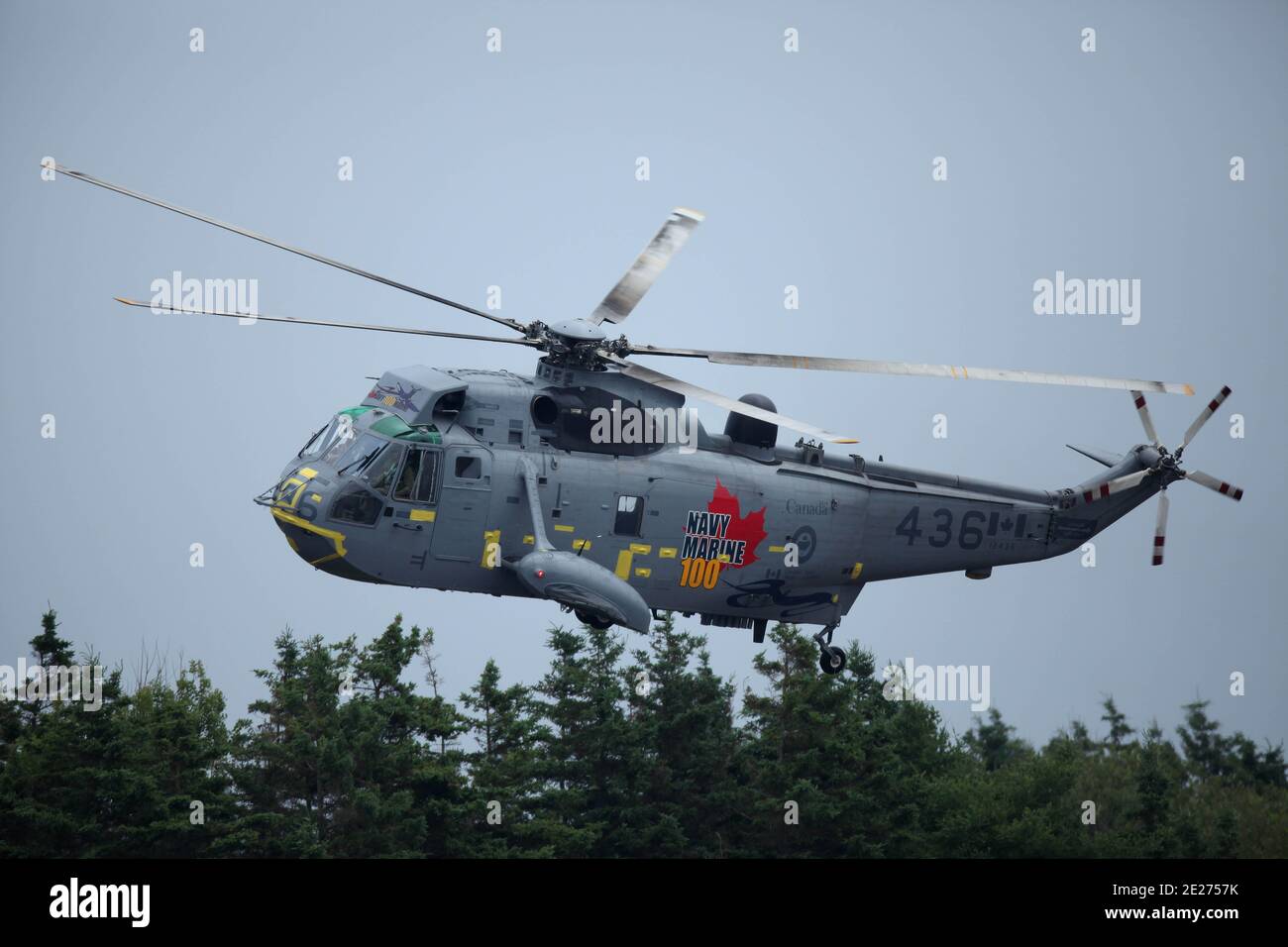 Prince edward royal helicopter hi-res stock photography and images - Alamy