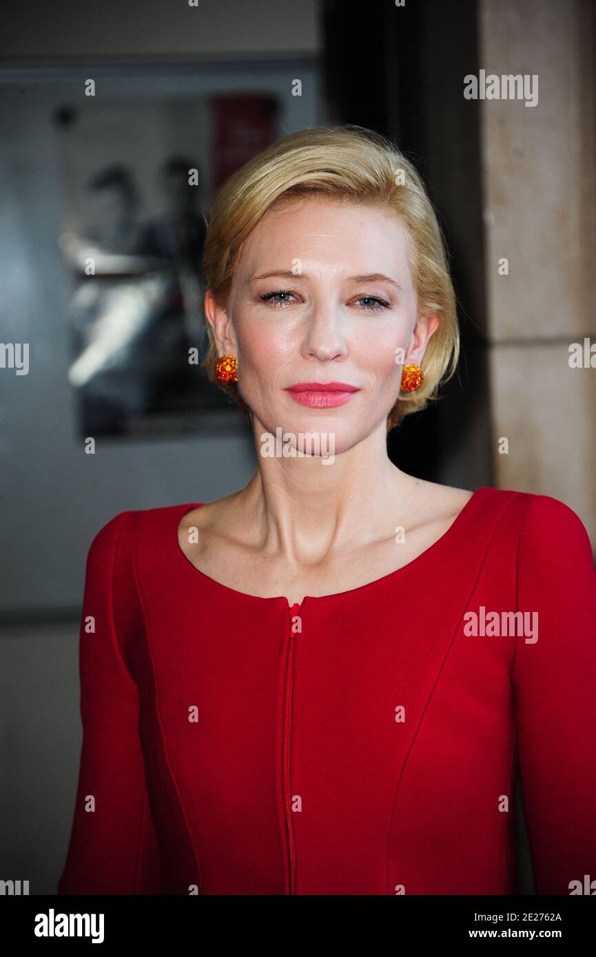 Cate Blanchett arriving the Giorgio Armani Fall-Winter 2011-2012 Haute ...