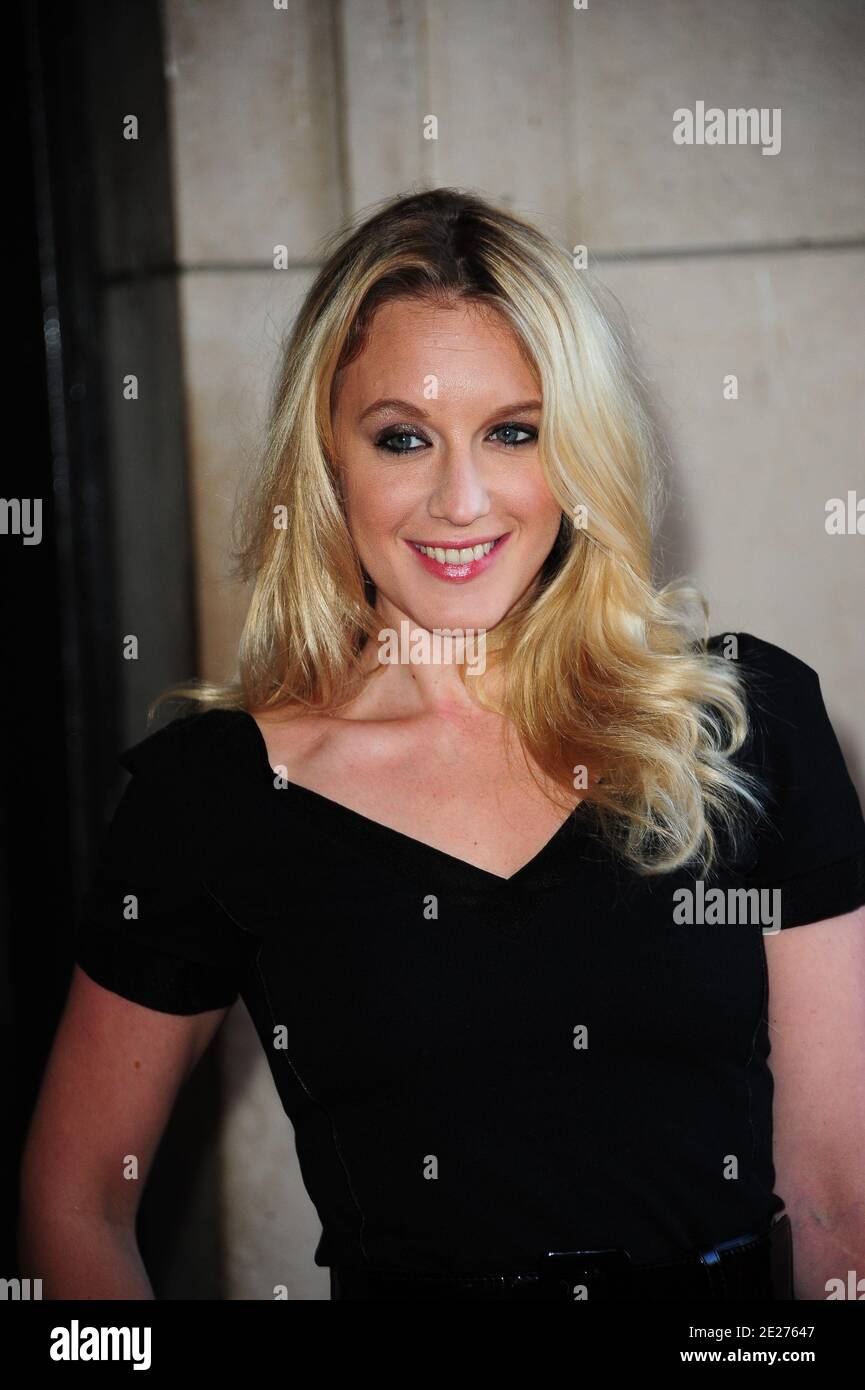 Ludivine Sagnier arriving the Giorgio Armani Fall-Winter 2011-2012 ...