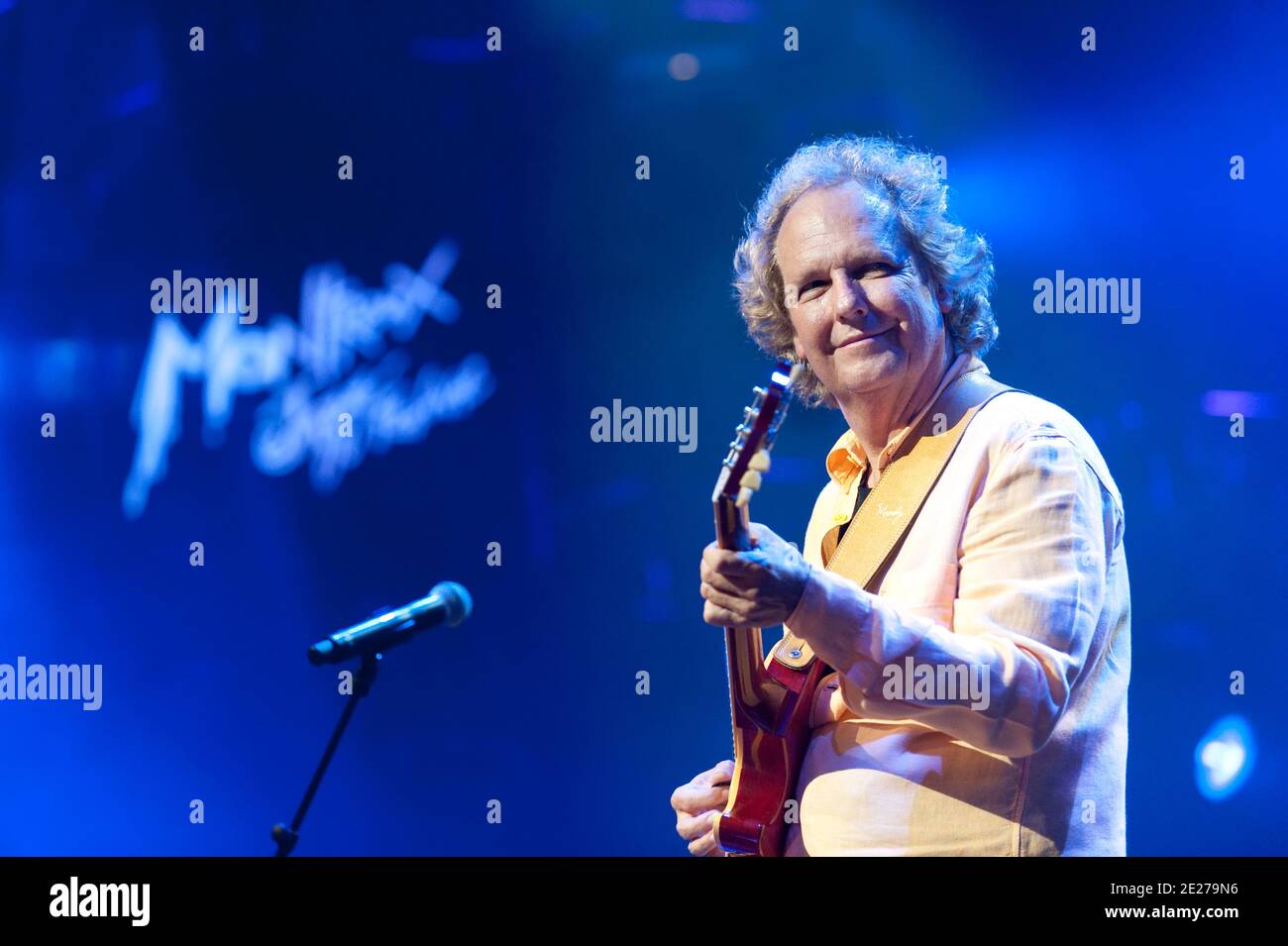 Lee ritenour hi-res stock photography and images - Alamy