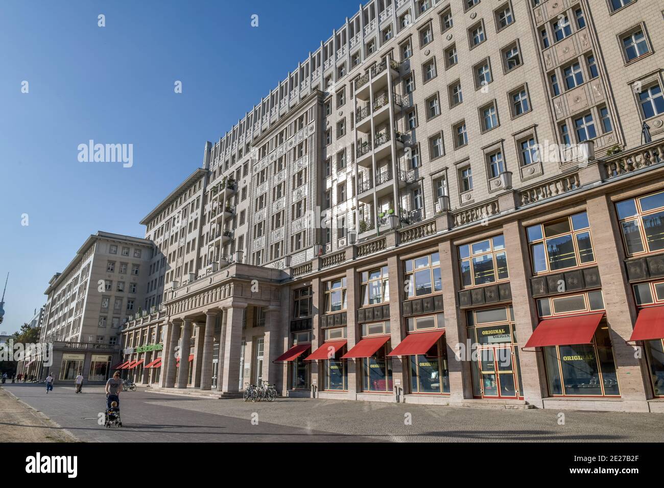 Sozialistischer realismus architektur hi-res stock photography and ...