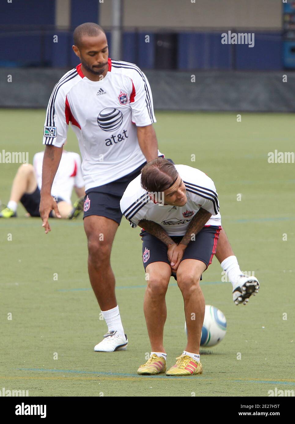 David beckham and thierry henry hi-res stock photography and images - Alamy