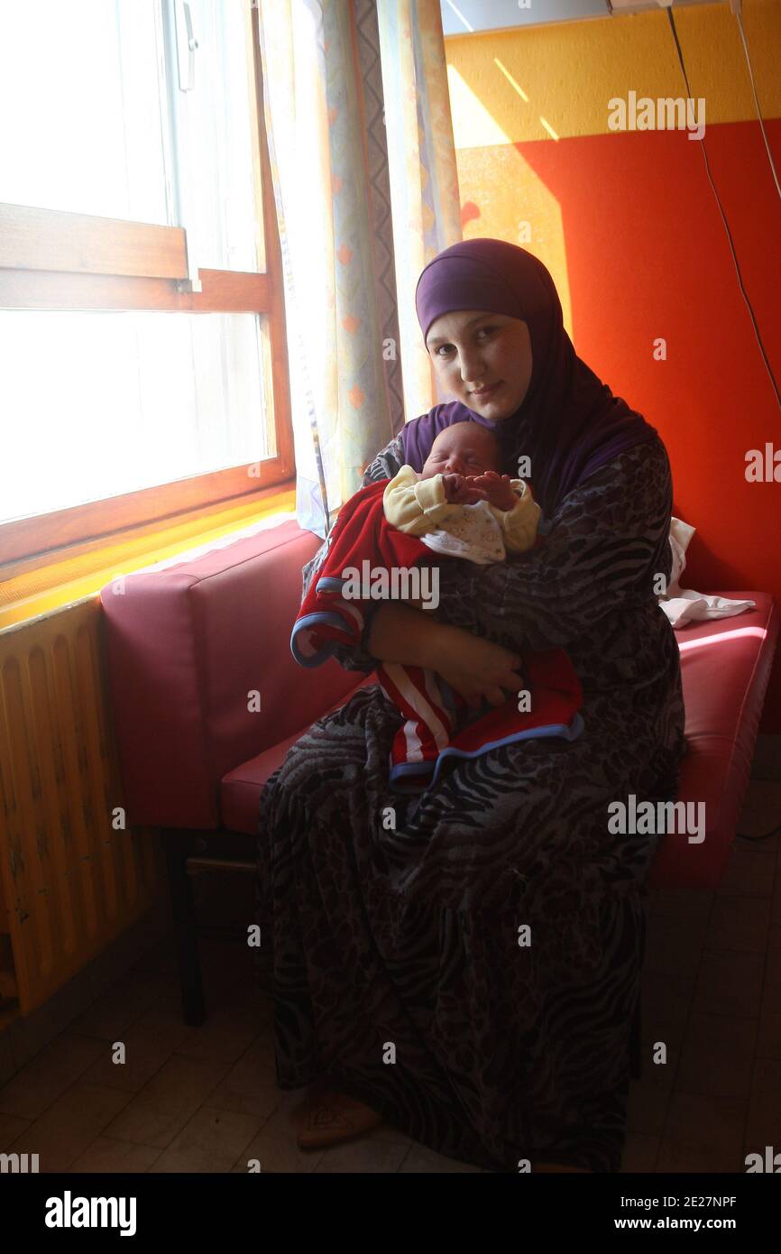 A 22-year-old Chechen female, gave birth TGV (French high-speed train ...