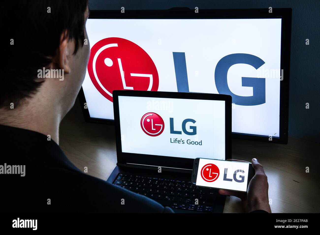 Lg symbol hi-res stock photography and images - Alamy