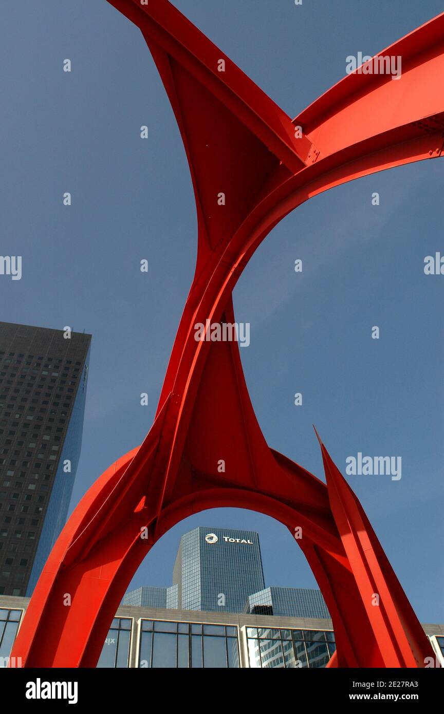 Illustration of Total tower (headquarters of Total) in La Defense ...