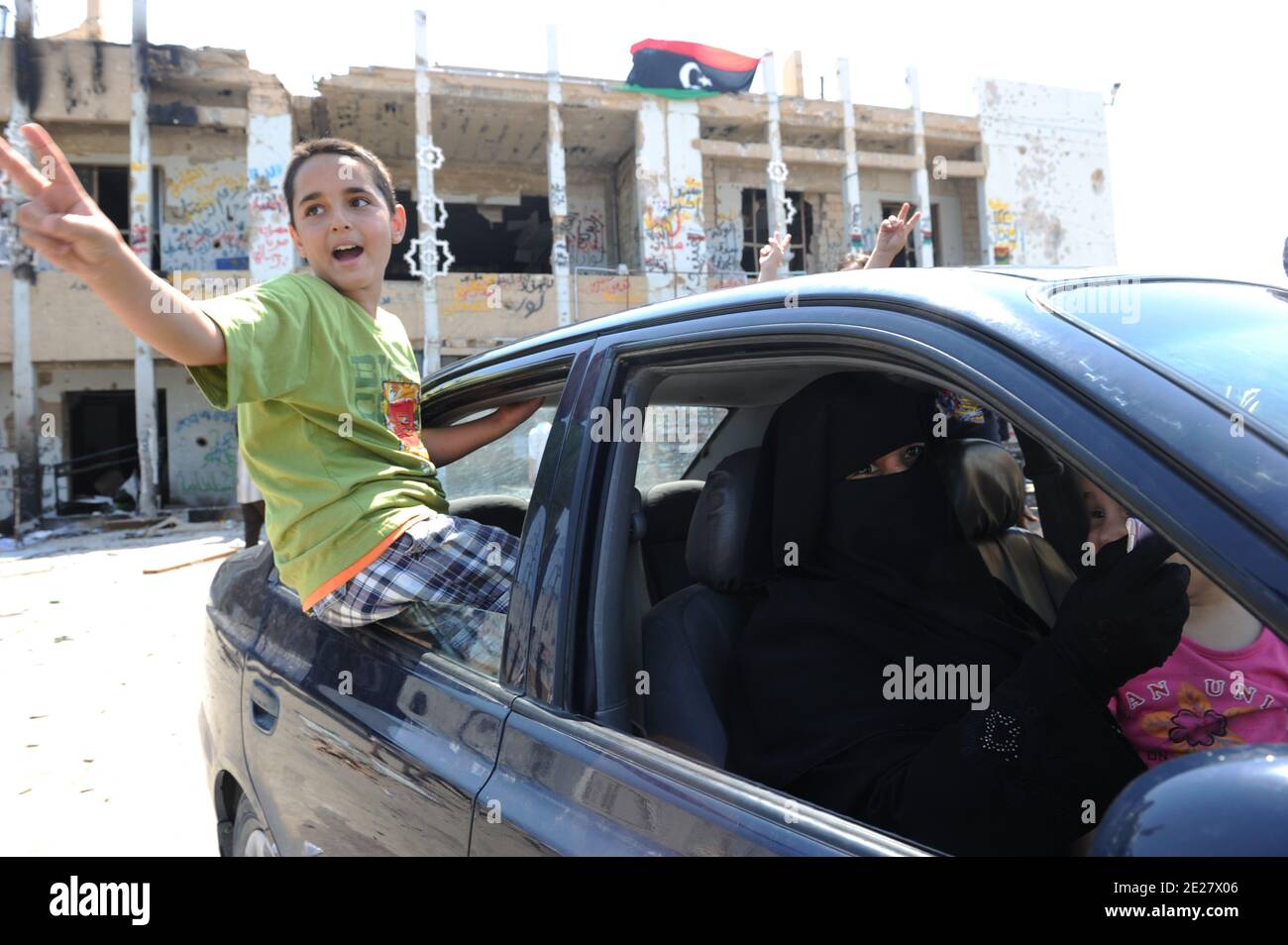Bab on a plane hi-res stock photography and images - Alamy