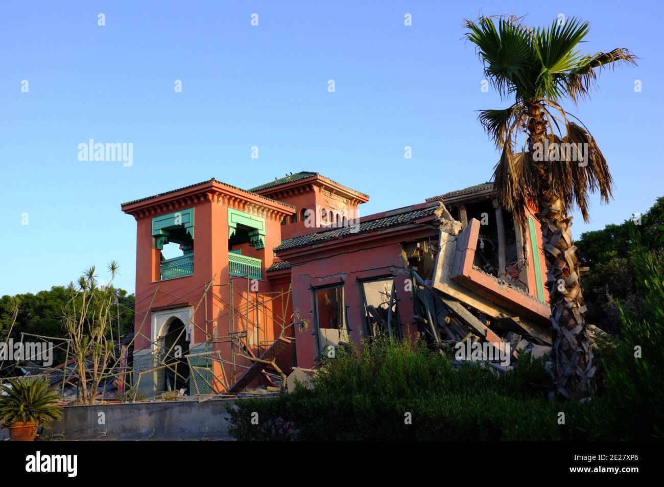 Libyan style hi-res stock photography and images - Alamy