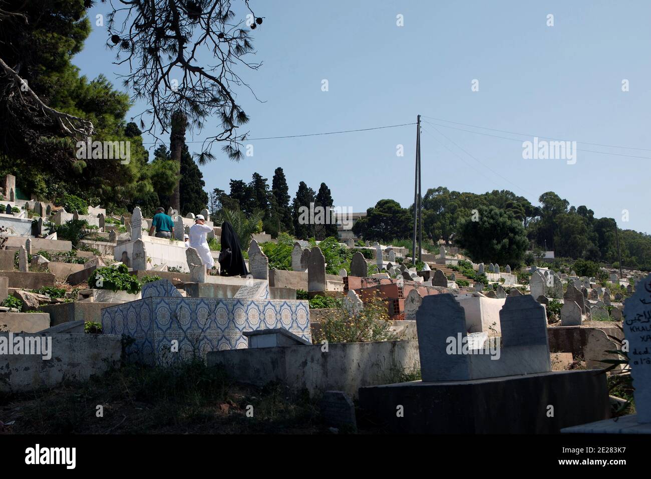 Algeria cemetery kettar hi-res stock photography and images - Alamy