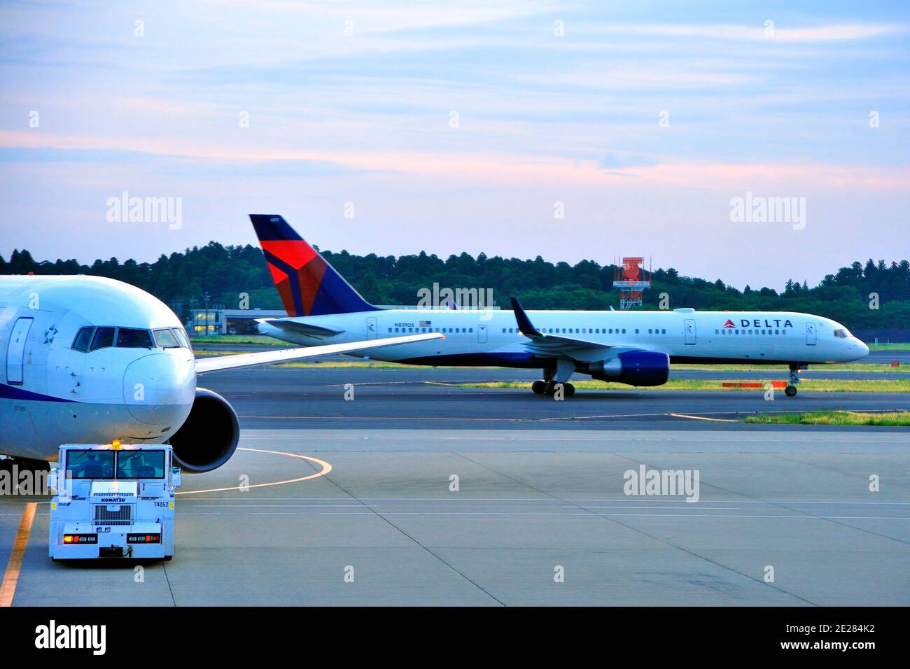 Boeing B 757 High Resolution Stock Photography and Images - Alamy