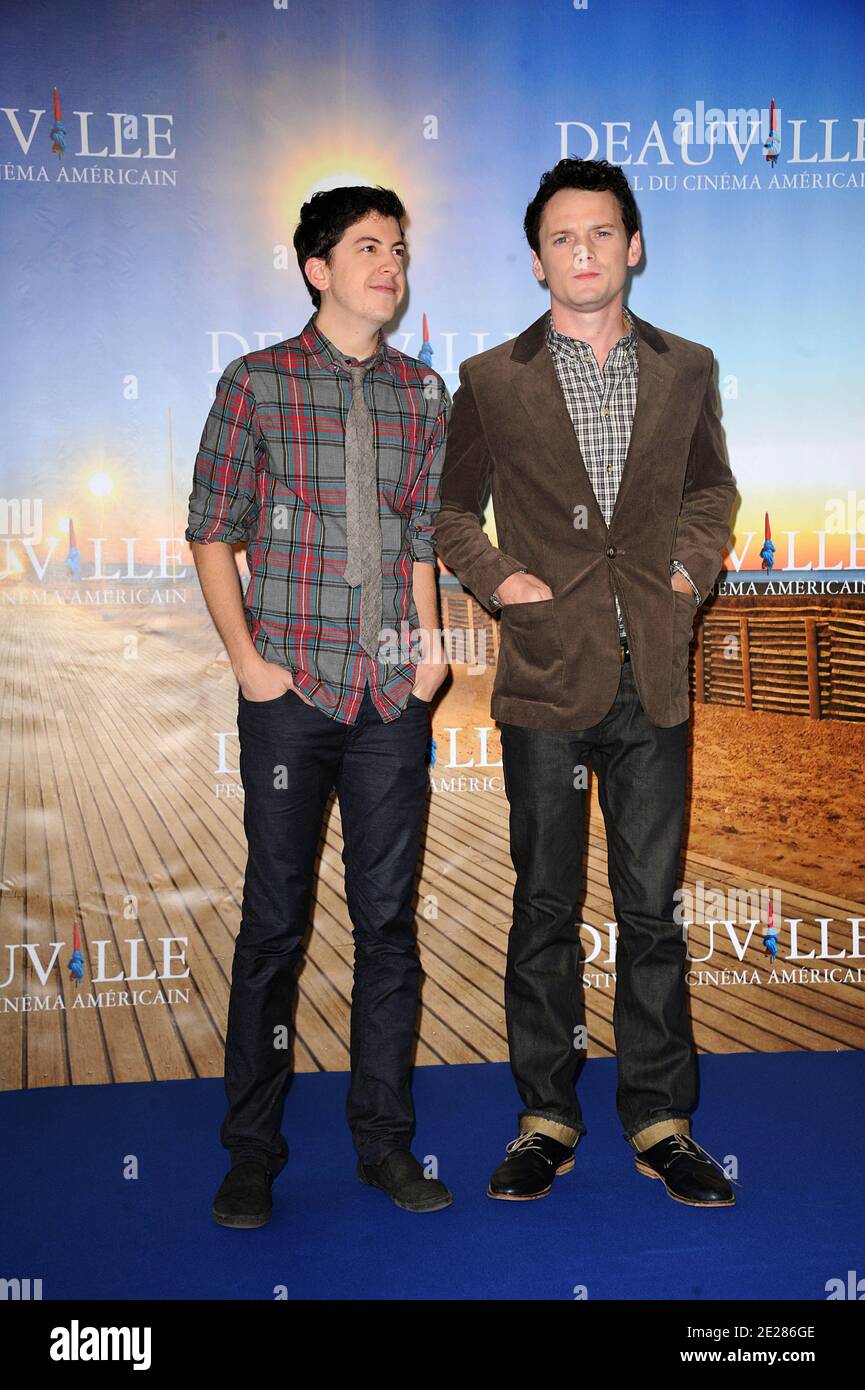 Anton Yelchin and Christopher Mintz-Plasse pose at the 'Fright Night ...