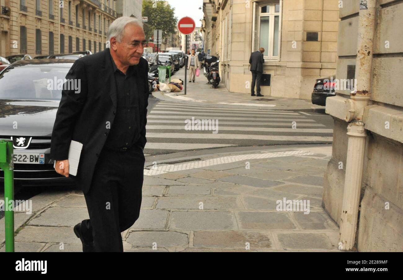 Lawyer jean veil hi-res stock photography and images - Alamy