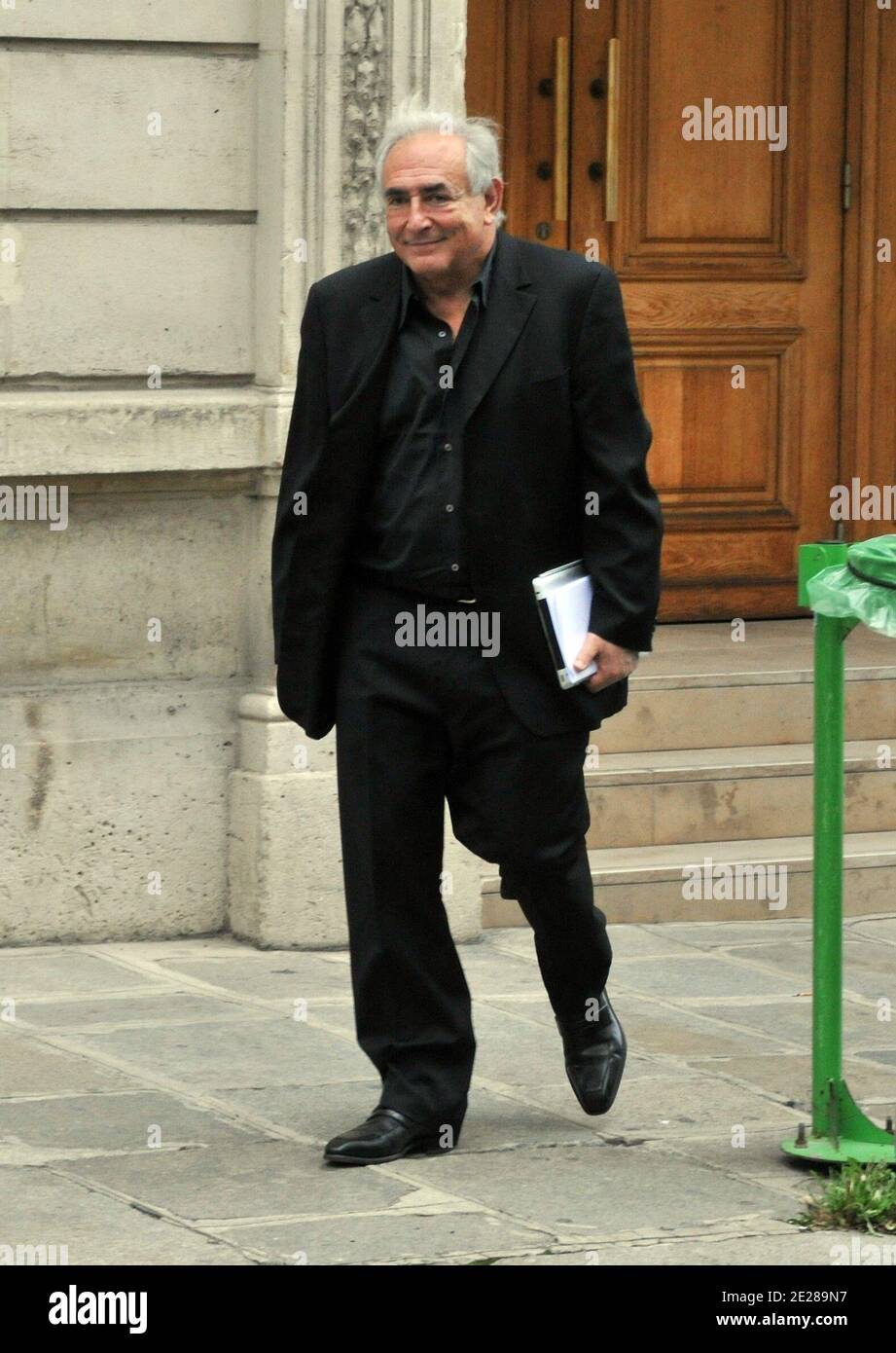 Lawyer jean veil hi-res stock photography and images - Alamy