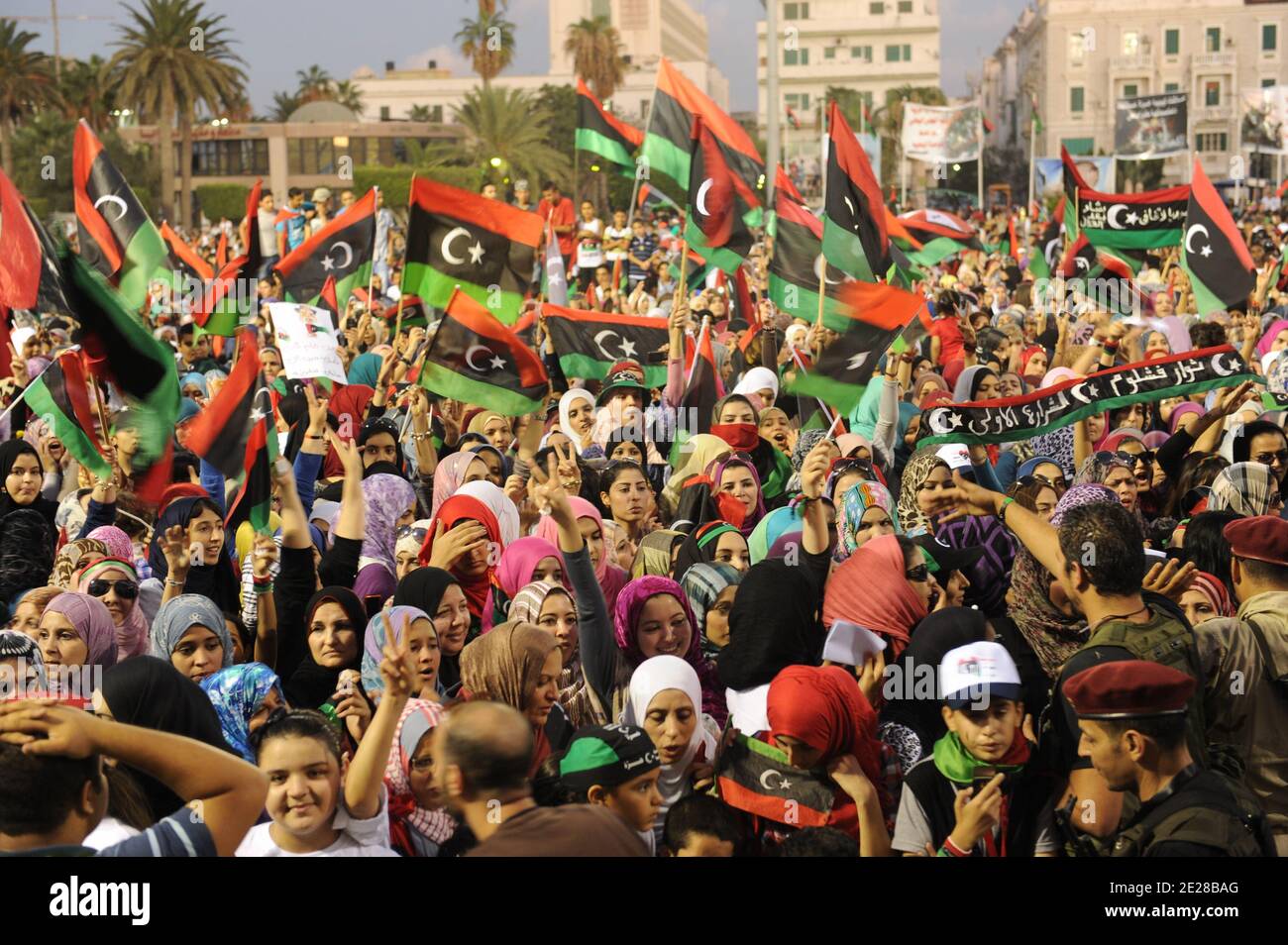 Libyans celebrate their new colors, nearly 3 weeks after the fall of ...
