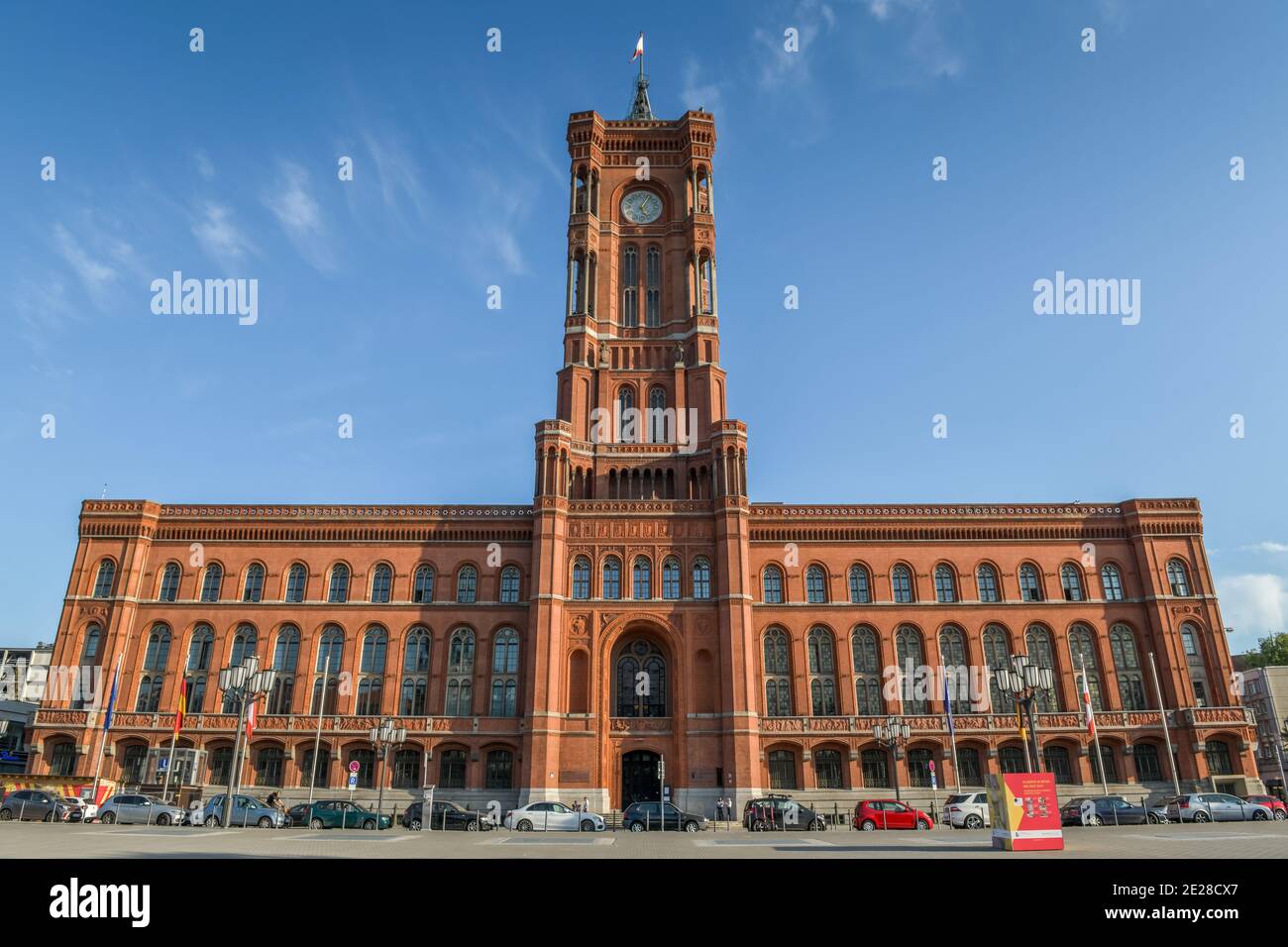 Rotes Rathaus, Rathausstraße, Mitte, Berlin, Deutschland Stock Photo ...