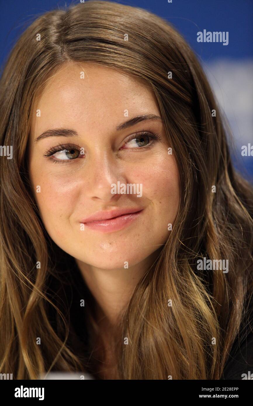 Shailene Woodley Photo Shoot 2011