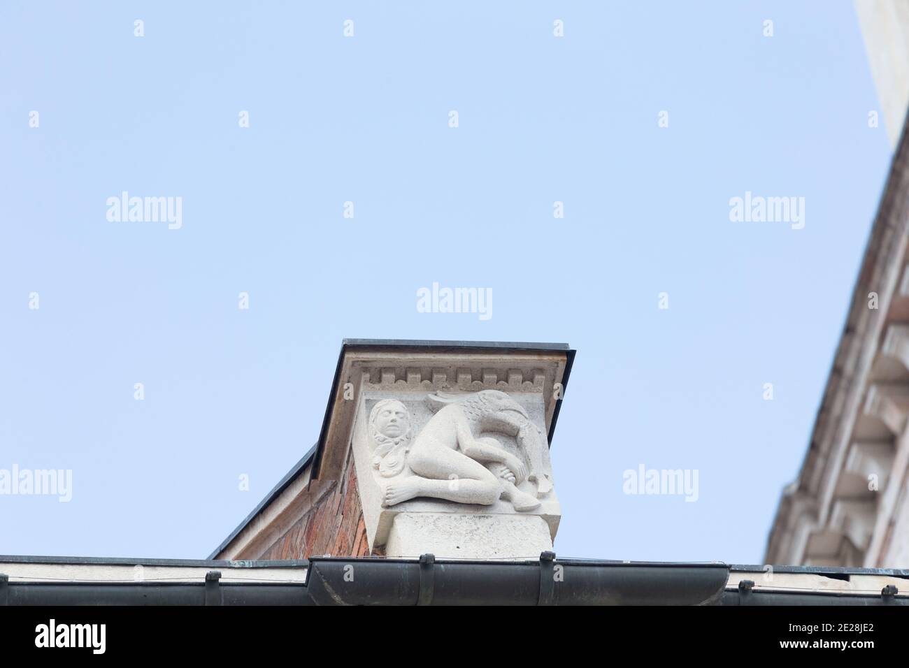 Modena cathedral detail hi-res stock photography and images - Alamy