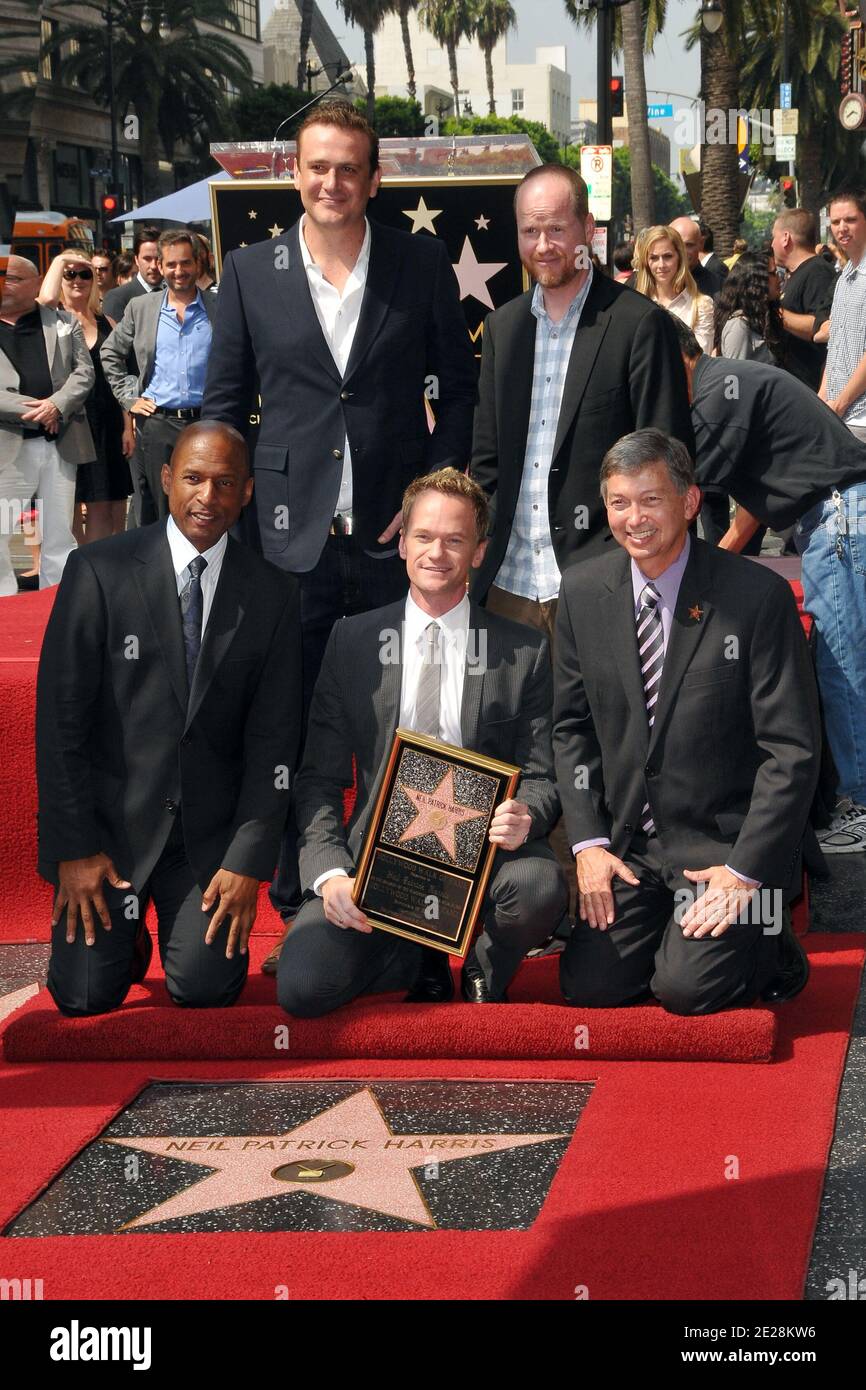 Jason segel and joss whedon hi-res stock photography and images - Alamy