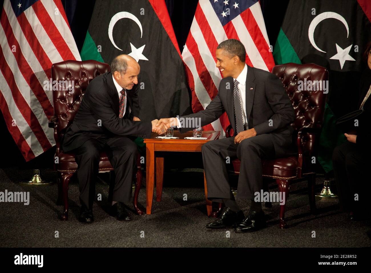 U.S. President Barack Obama (R) meets Libyan Transitional National ...