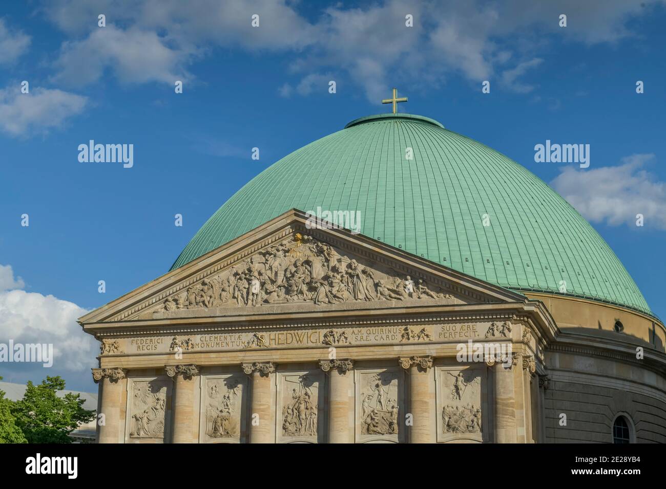 St. Hedwig Kathedrale, Bebelplatz, Mitte, Berlin, Deutschland Stock ...