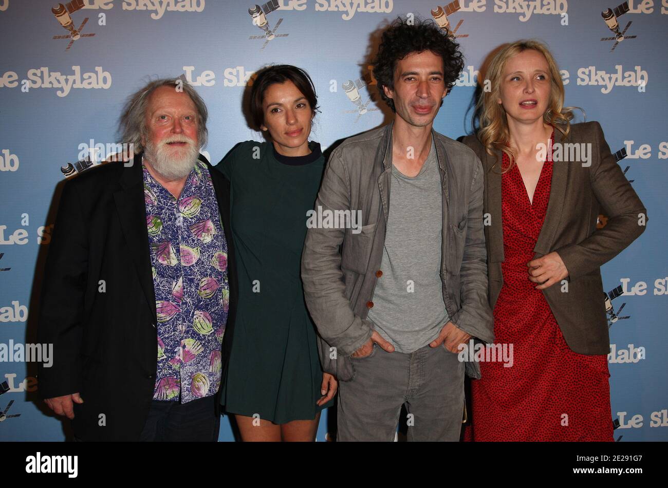 (L-R) Albert Delply, Aure Atika, Eric Elmosnino Julie Delpy posing ...