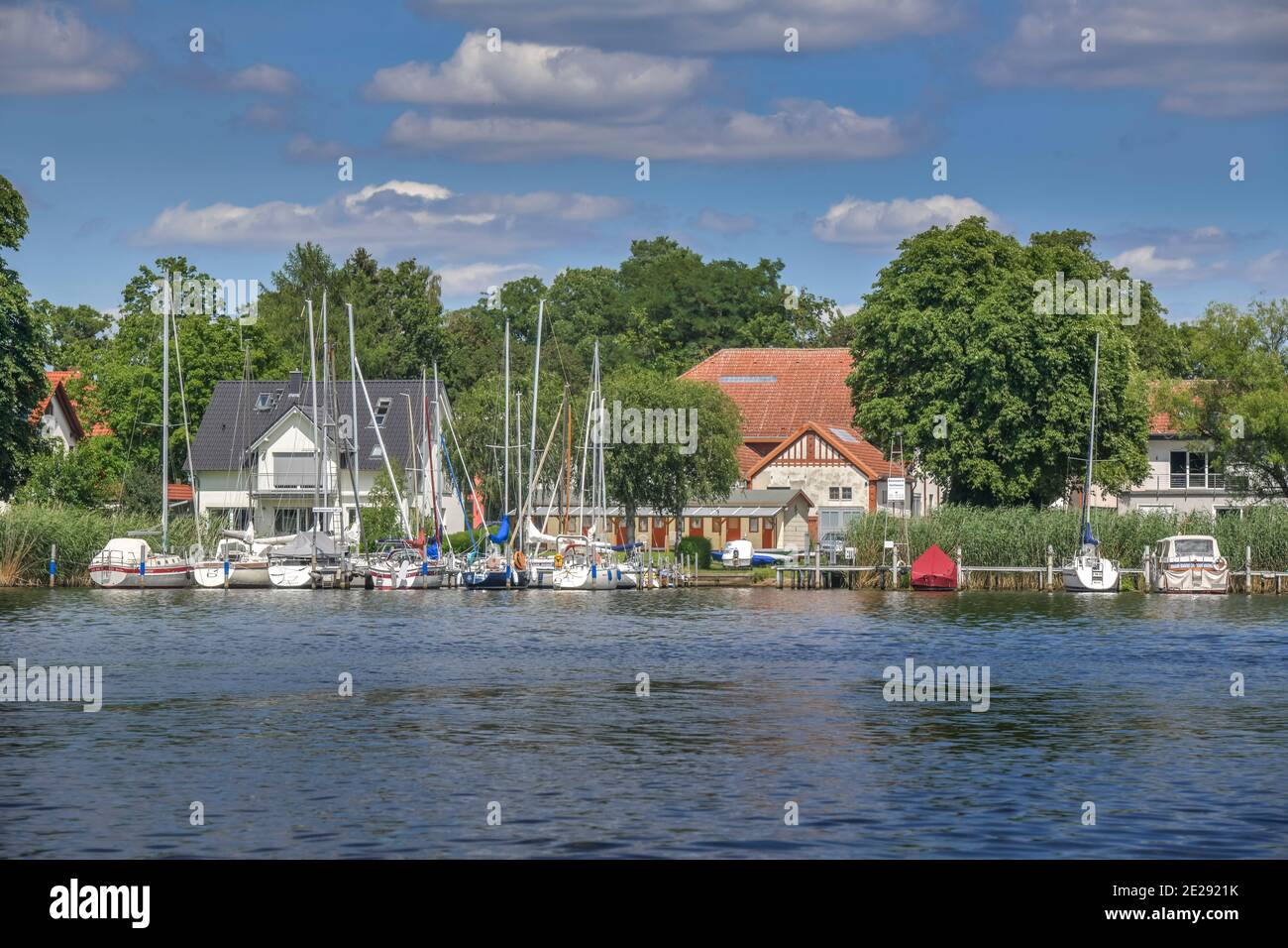 Wohnhäuser Heiligensee, Havel, Reinickendorf, Berlin, Deutschland Stock ...