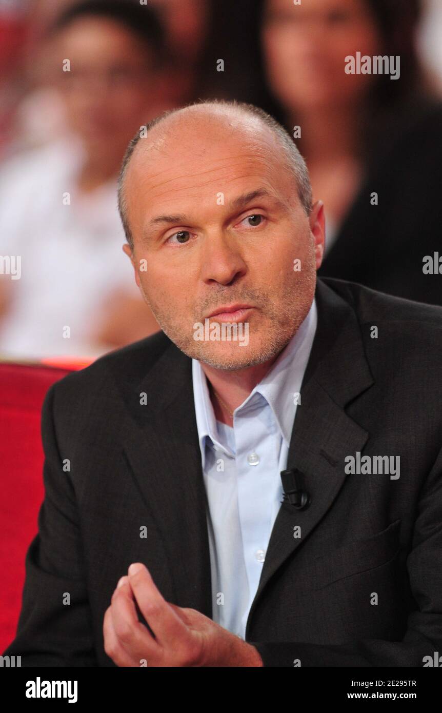 Alain Marecaux at the taping of Vivement Dimanche on August 31, 2011 in ...