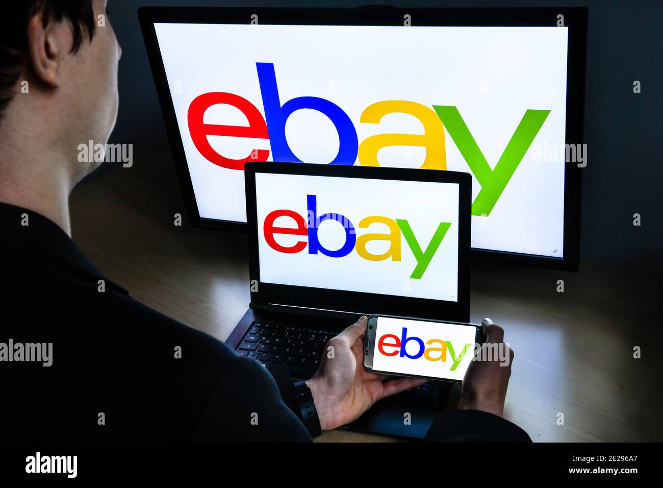 Ebay logo symbol hi-res stock photography and images - Alamy