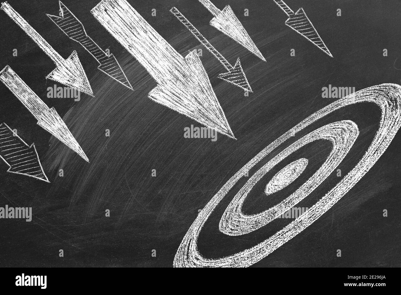 Target and arrows Stock Photo - Alamy