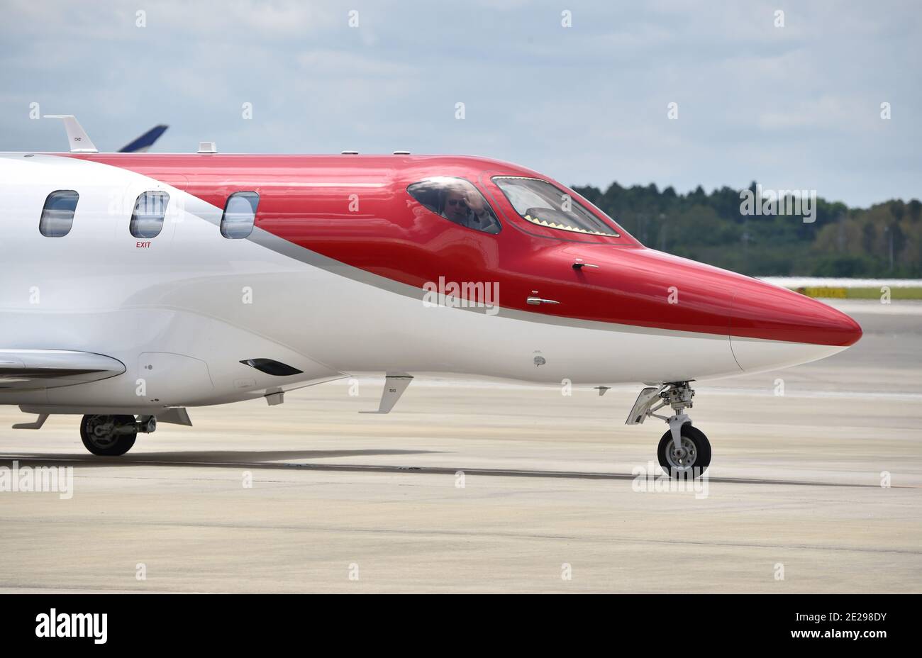 HondaJet departing from Narita Airport on May 4, 2015. Credit: Tadayuki ...