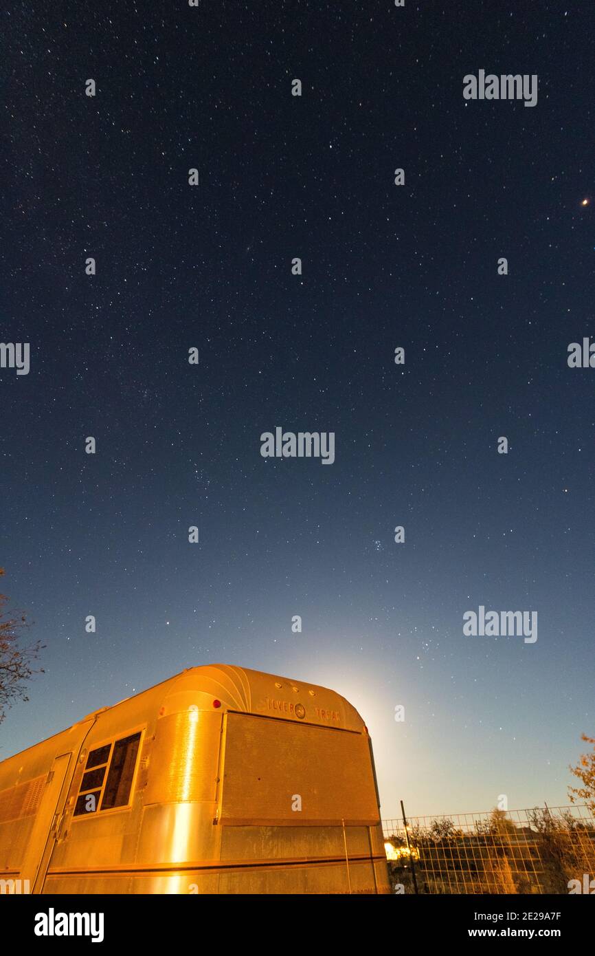 Silver camper hi-res stock photography and images - Alamy