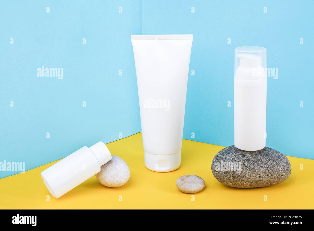 Female hand tube cream hi-res stock photography and images - Alamy