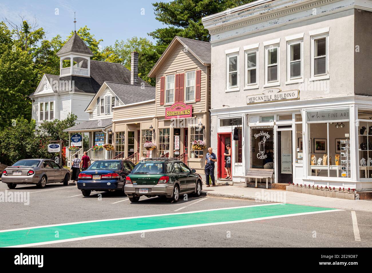 Shops along a street in Stockbridge, Massachusetts Stock Photo - Alamy