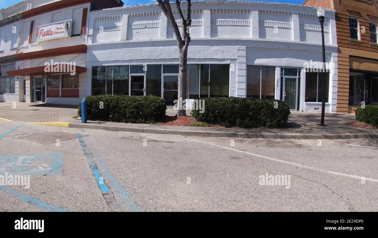 Vintage store fronts hi-res stock photography and images - Alamy