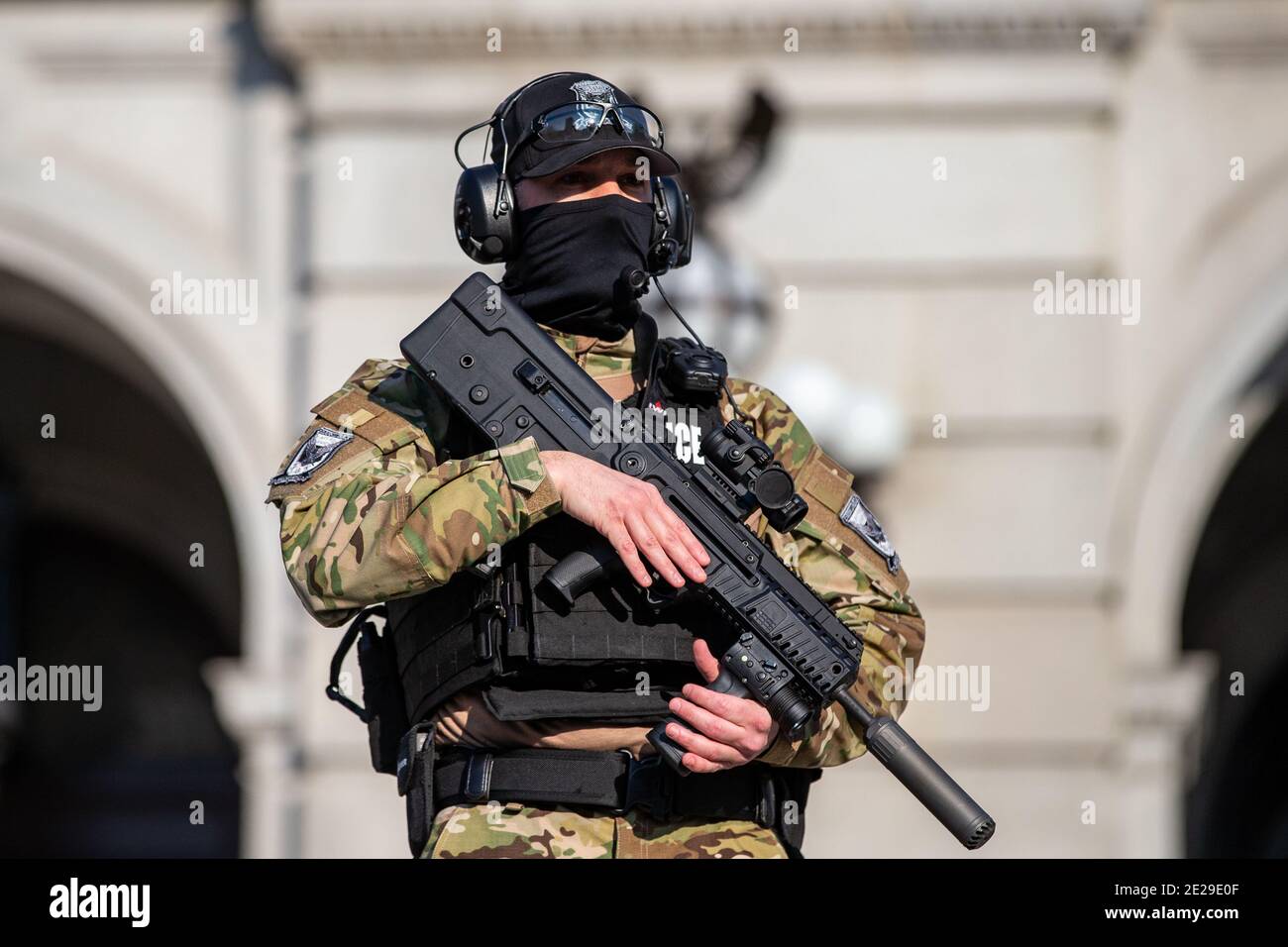 Special response team hi-res stock photography and images - Alamy