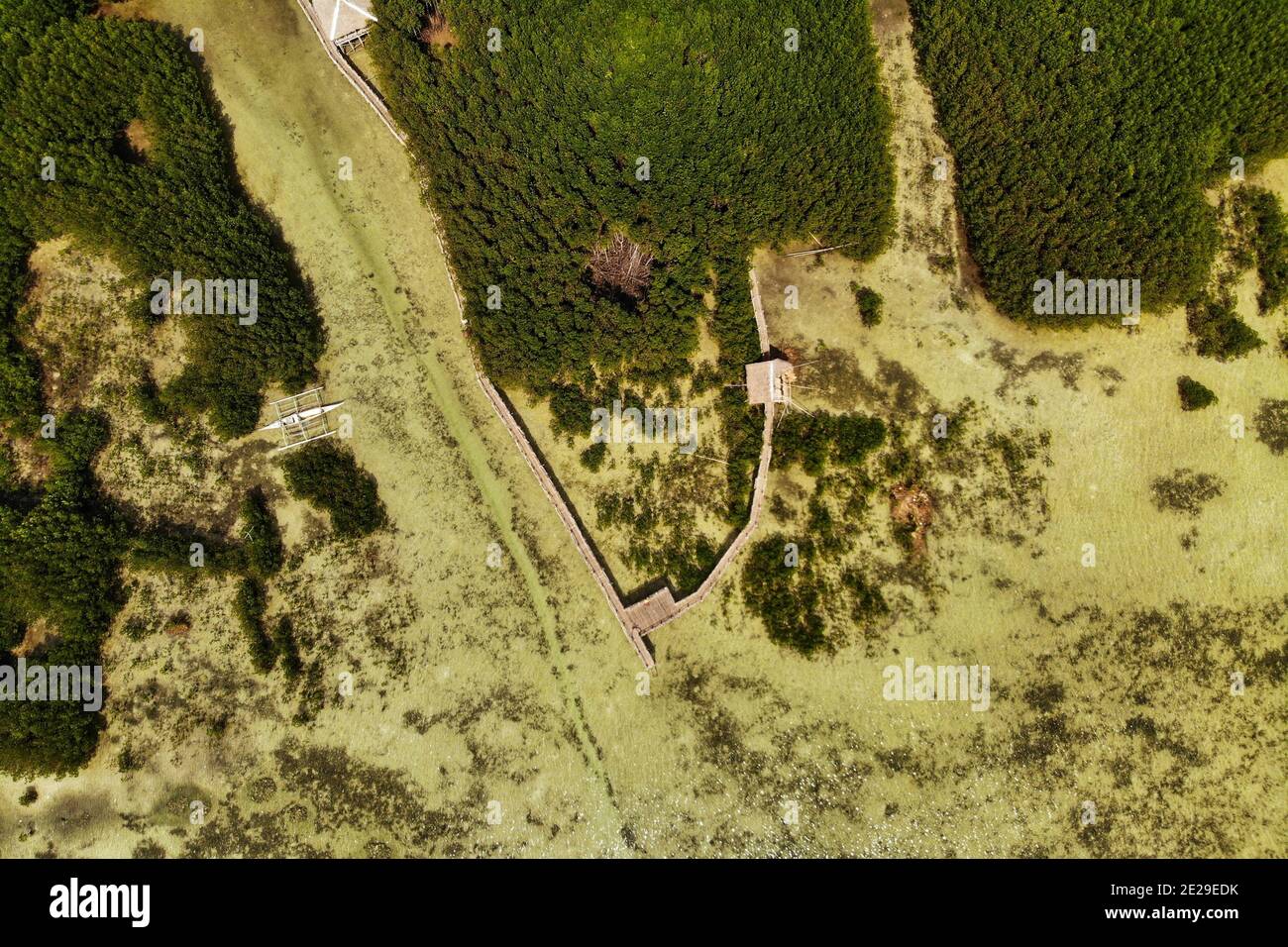 Amazing shot of the beach and the narrow strait on a sunny day ...
