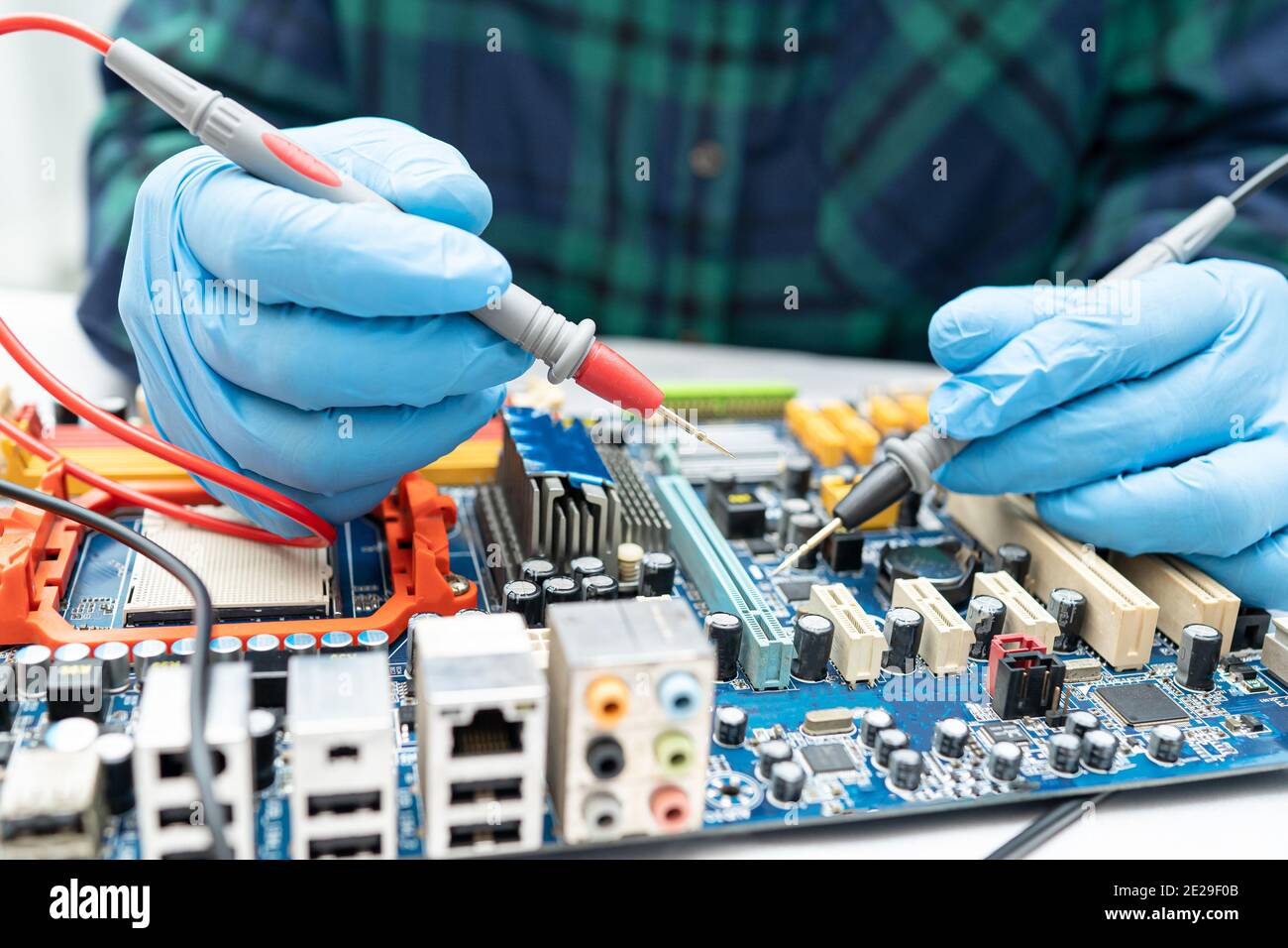 Hard Soldering High Resolution Stock Photography and Images - Alamy