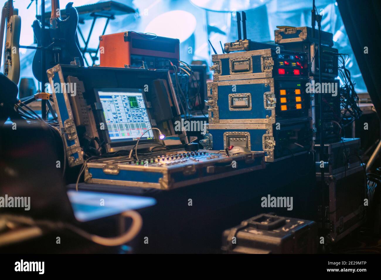 Live audio engineering mixing hi-res stock photography and images - Alamy