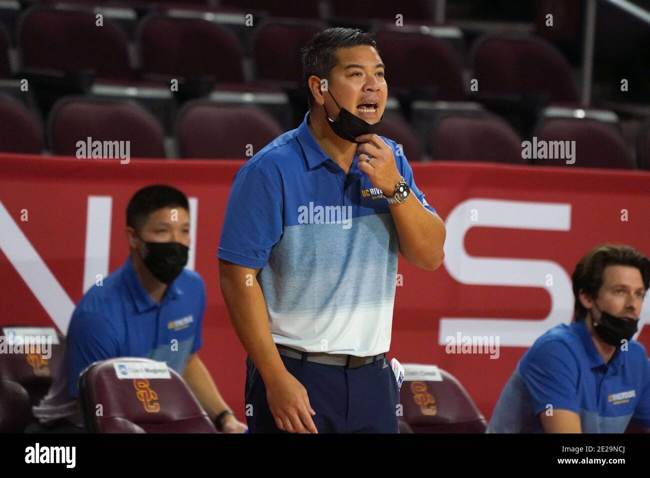 American college basketball coach hi-res stock photography and images ...