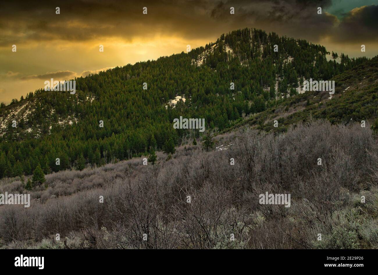 Mesmerizing shot beautiful mountains hi-res stock photography and ...