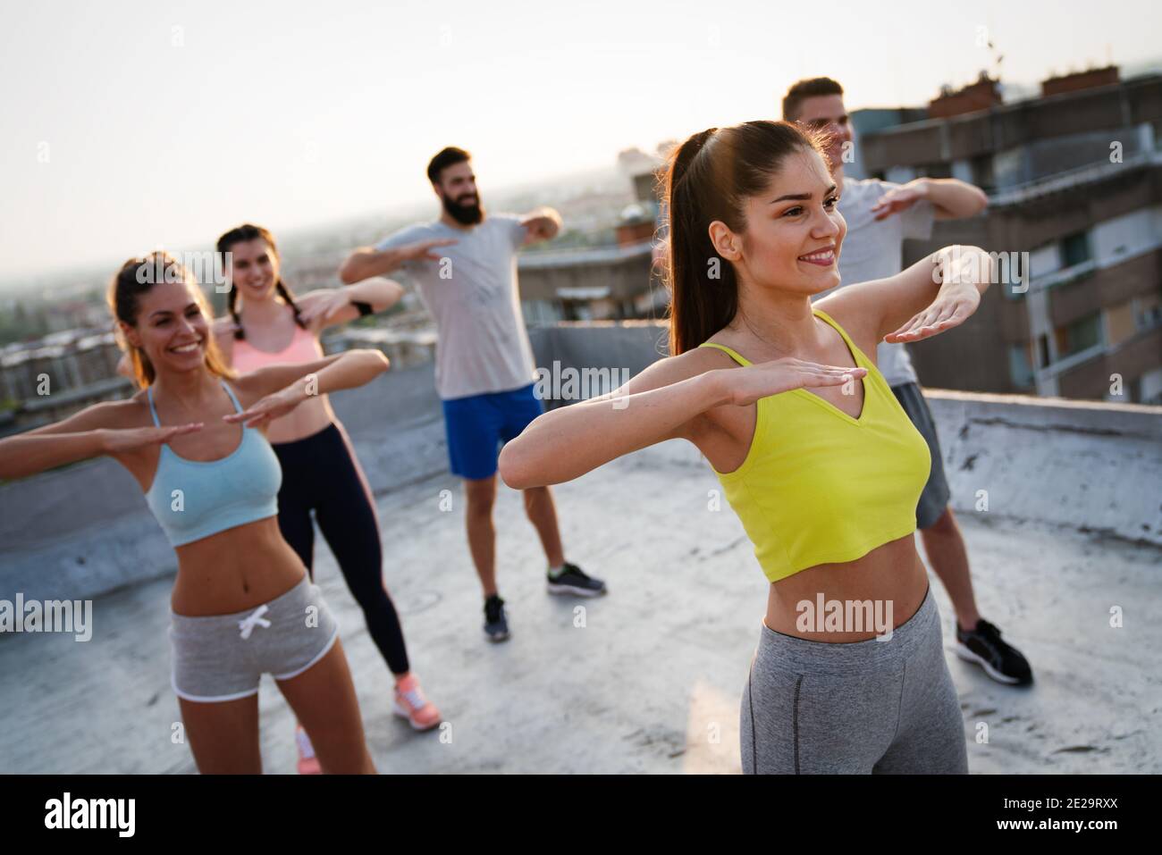 Friends workout together hi-res stock photography and images - Alamy