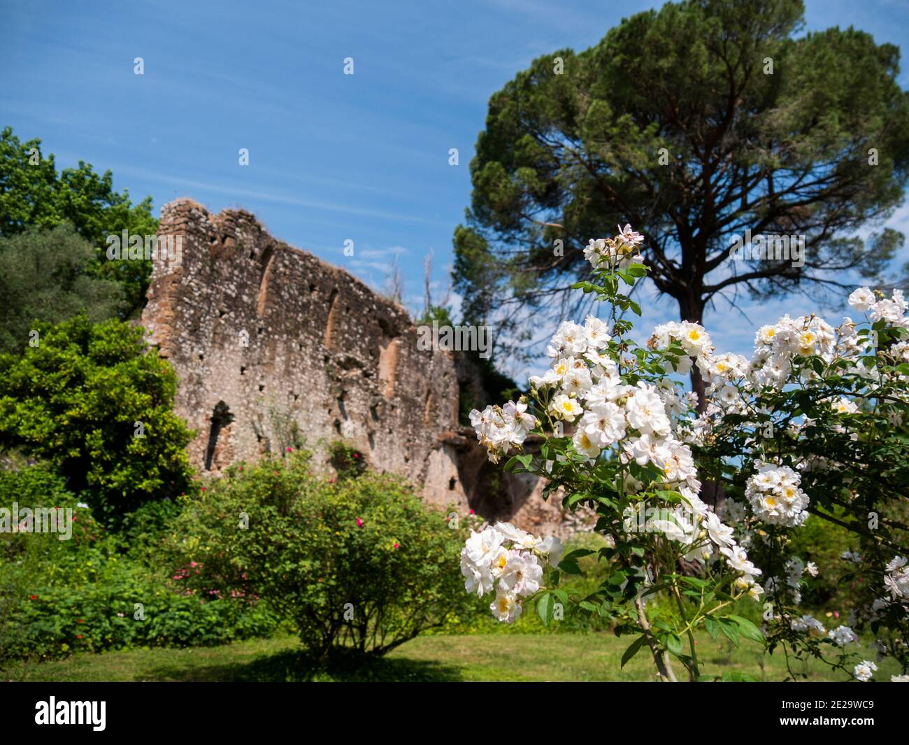 Ninfa cisterna di latina garden italy hi-res stock photography and ...