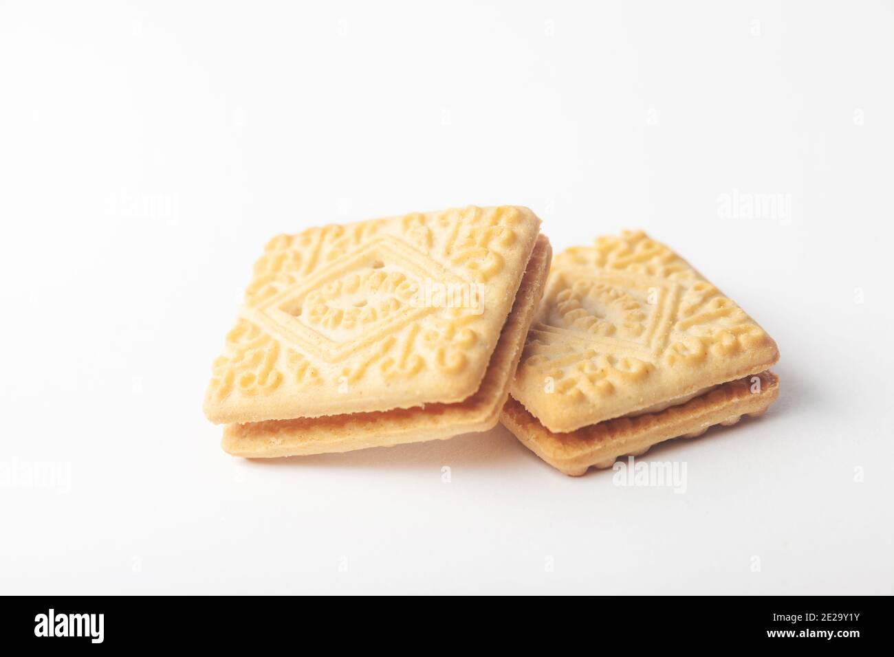 Custard cream biscuit hi-res stock photography and images - Alamy