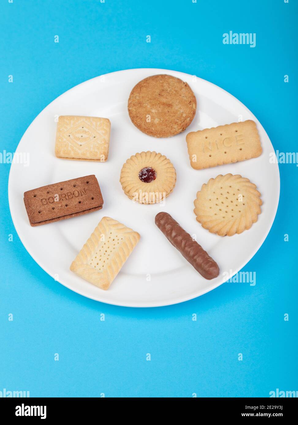 Bourbon biscuit hi-res stock photography and images - Alamy
