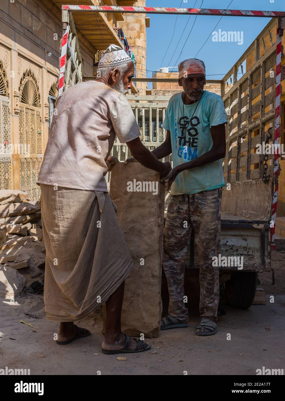 Daily wage labor hi-res stock photography and images - Alamy