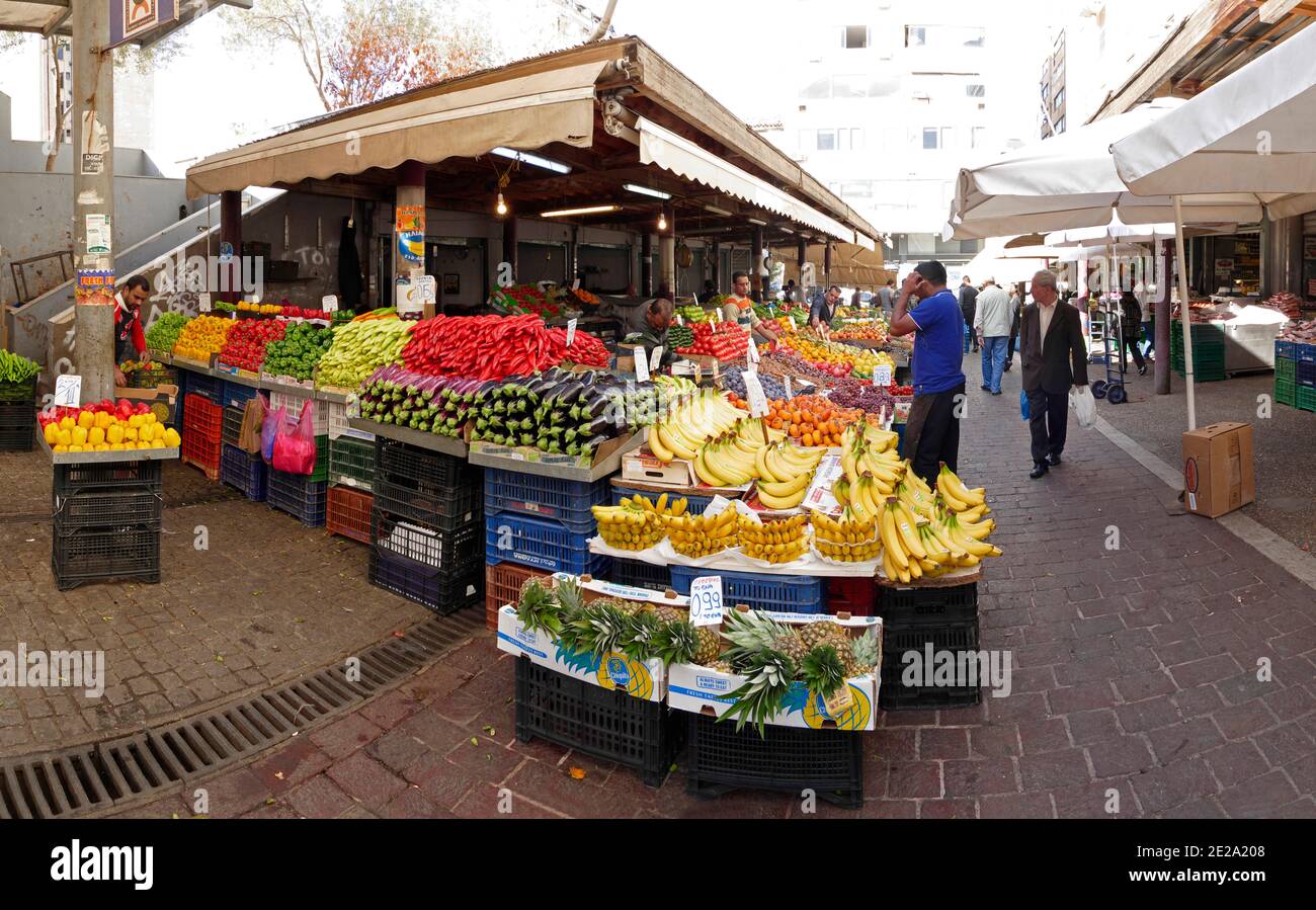 Grocery shop greece hi-res stock photography and images - Alamy