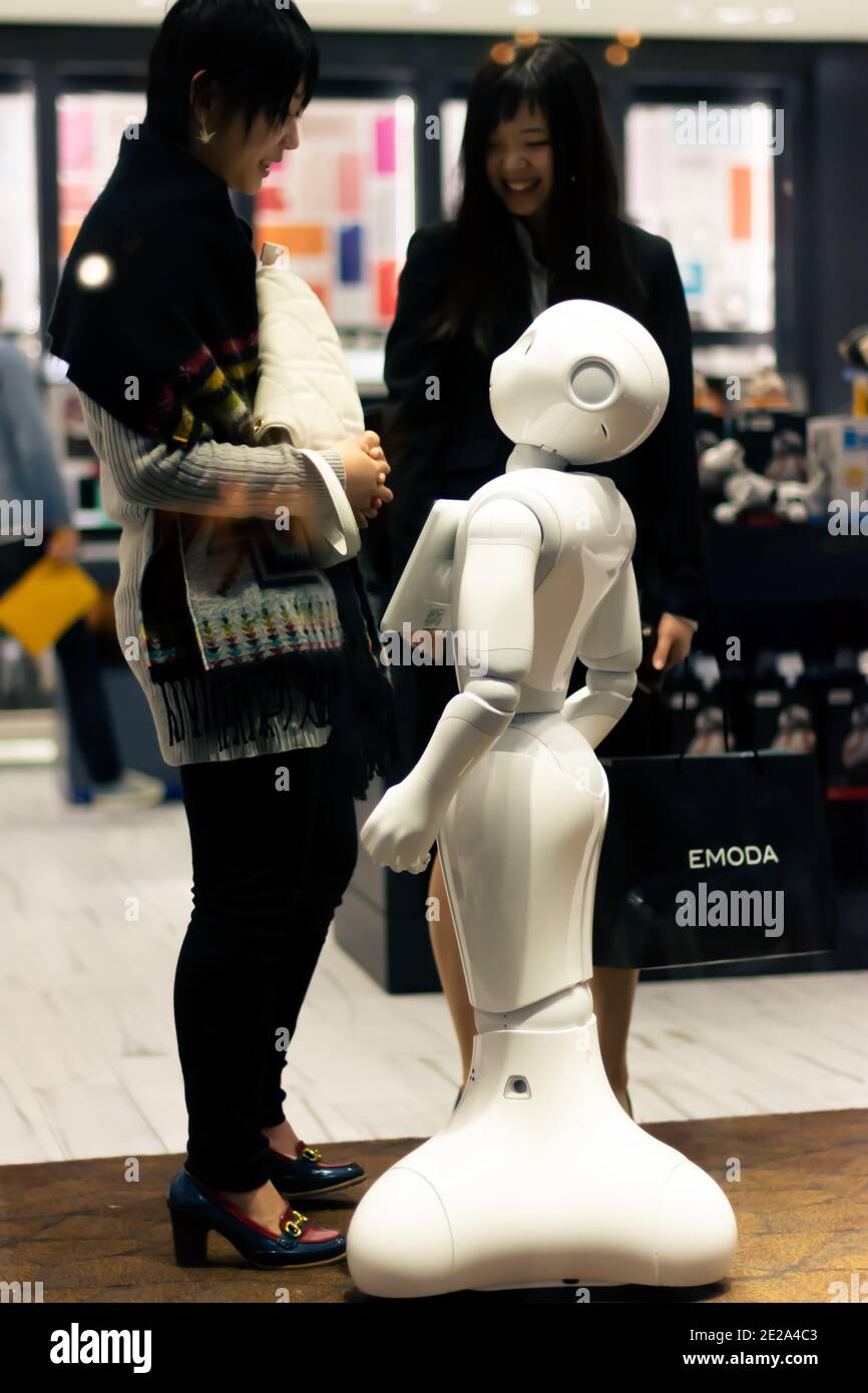 Talking Robot Mall