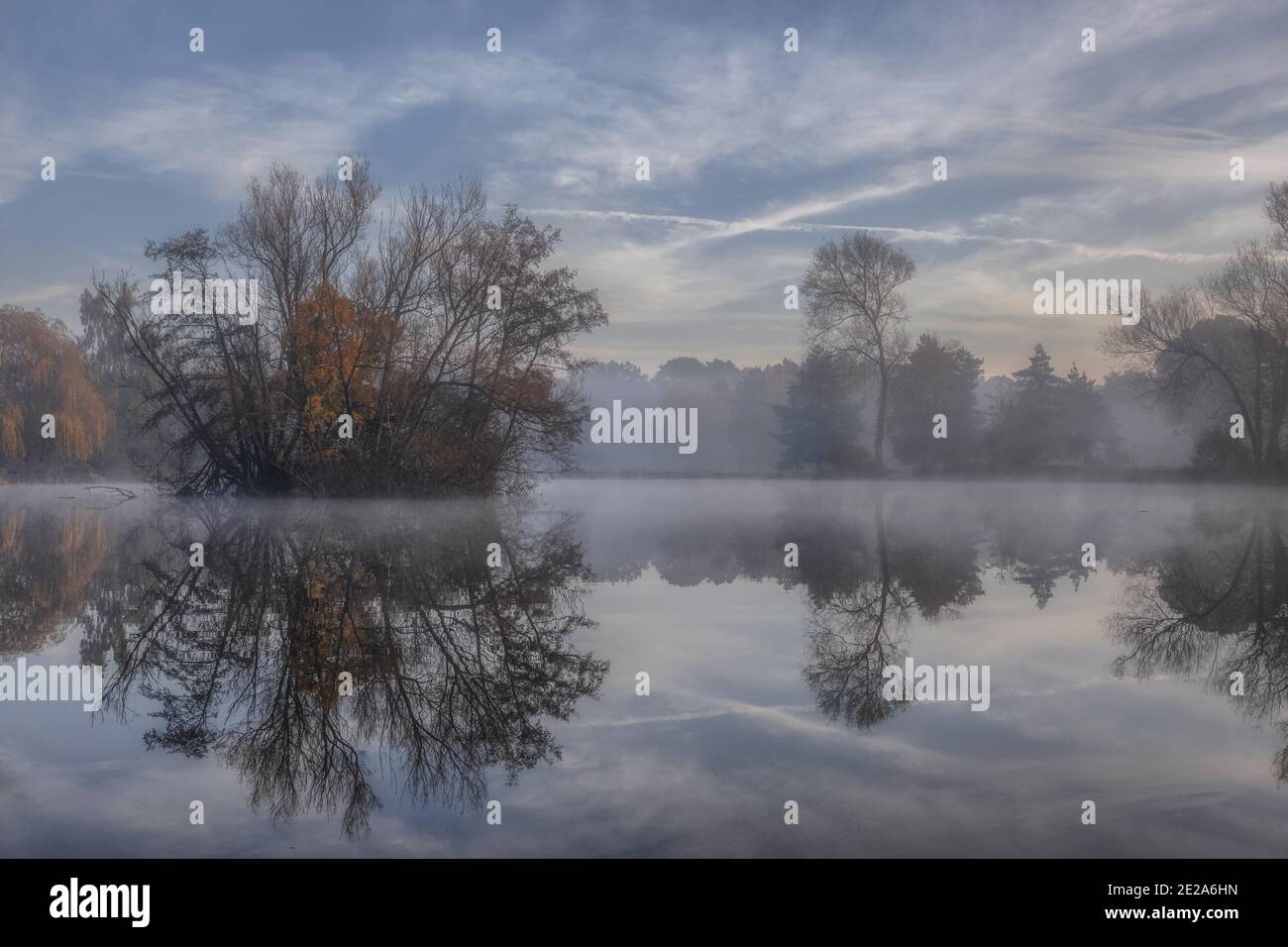 Beautiful natural reflection shots from the Warwickshire area of the UK ...